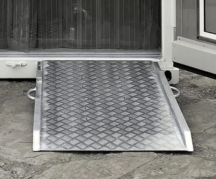 Rampes pour conteneurs - Achat ou location - Livraison rapide